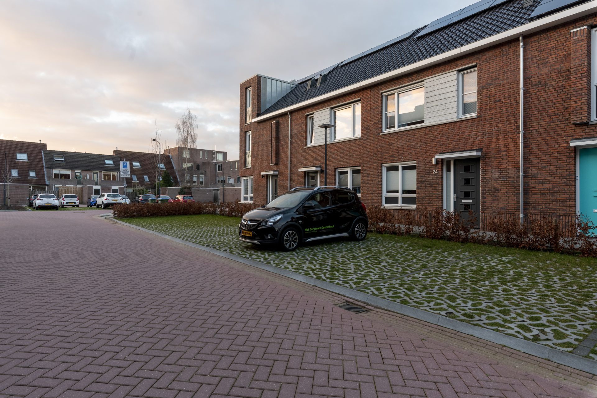 Grasparkings woonwijk Oosterhout - BVB Landscaping