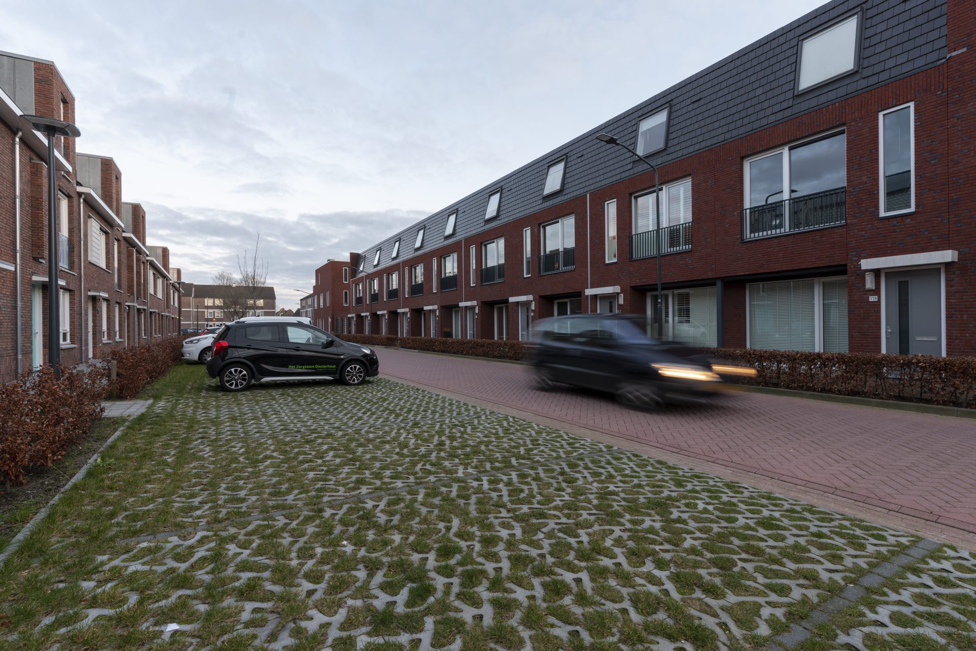 Grasparkings woonwijk Oosterhout - BVB Landscaping